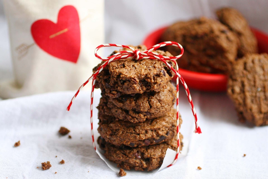 Spicy Cinnamon Cayenne Cacao Chip Cookies - Your Daily Vegan